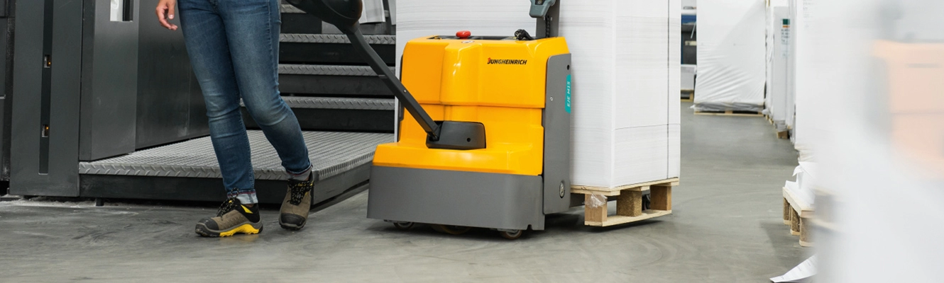 Transpaletas eléctricas ideales para tu operación - Jungheinrich
